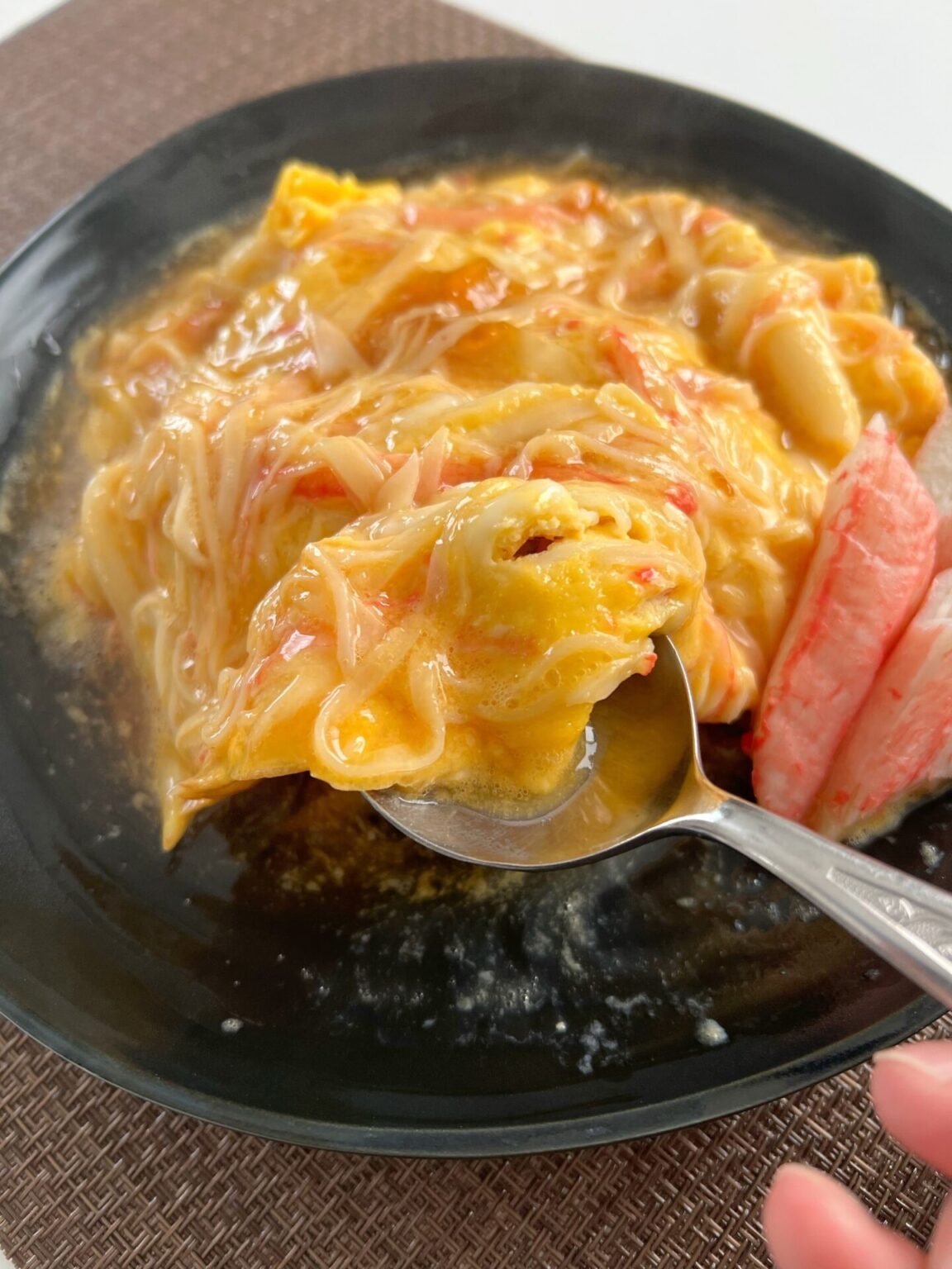 本当にカニカマ！？コストコ新商品「スケソウダラのすり身スティック」のカニ感がすごい！ | コストコMia